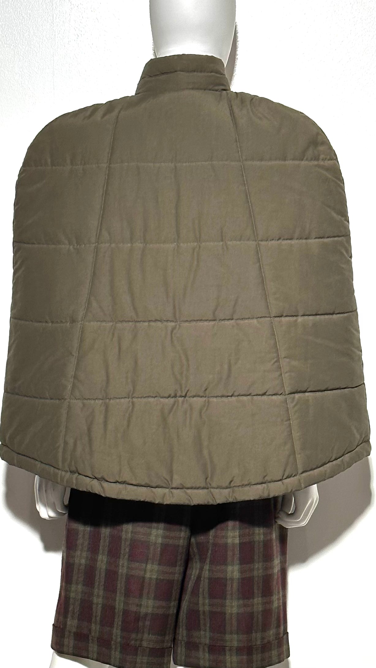 Emiliano Moreno Quilted Cape – Via Davia Vintage