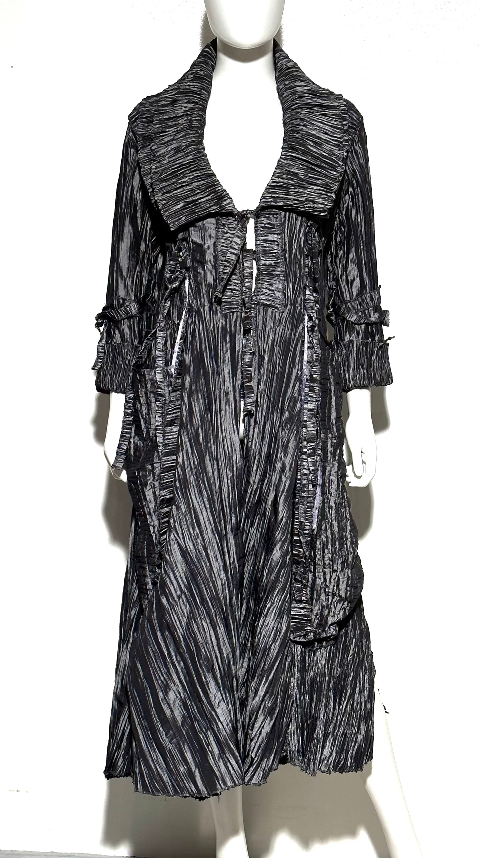 My Design Paris Crinkle Coat – Via Davia Vintage